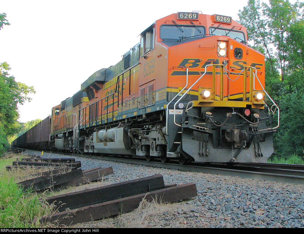 130717007 Eastbound BNSF taconite empties